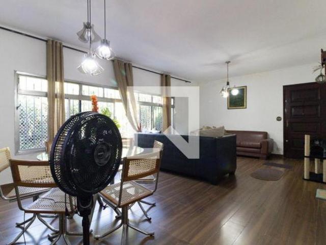 Casa à Venda Vila das Mercês, 4 Quartos, 400 m2