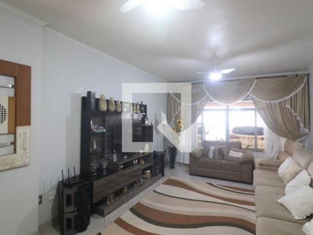 Casa à Venda Vila Dionísia, 4 Quartos, 169 m2