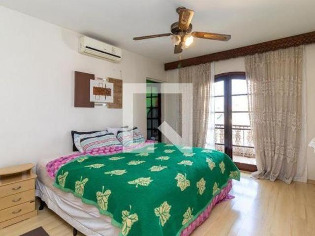 Casa à Venda Vila Diva, 3 Quartos, 290 m2