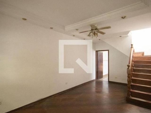 Casa à Venda Vila Ede, 3 Quartos, 130 m² São Paulo