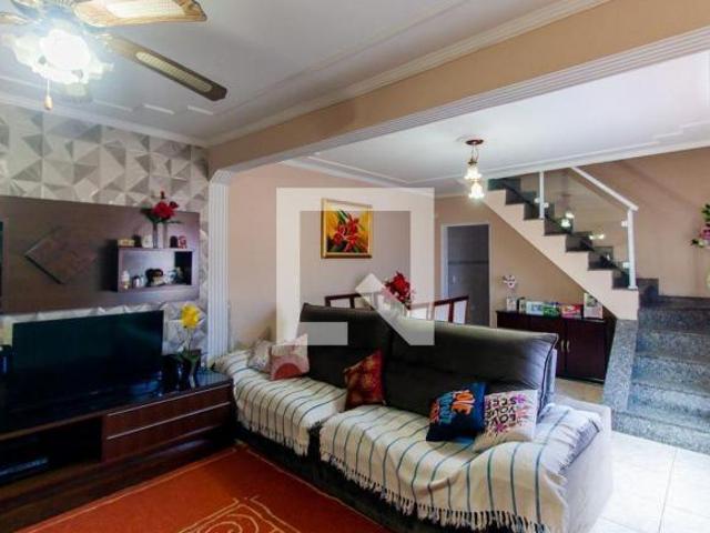 Casa à Venda Vila Ema, 3 Quartos, 300 m2