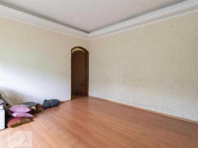 Casa à Venda Vila Ema, 2 Quartos, 190 m2