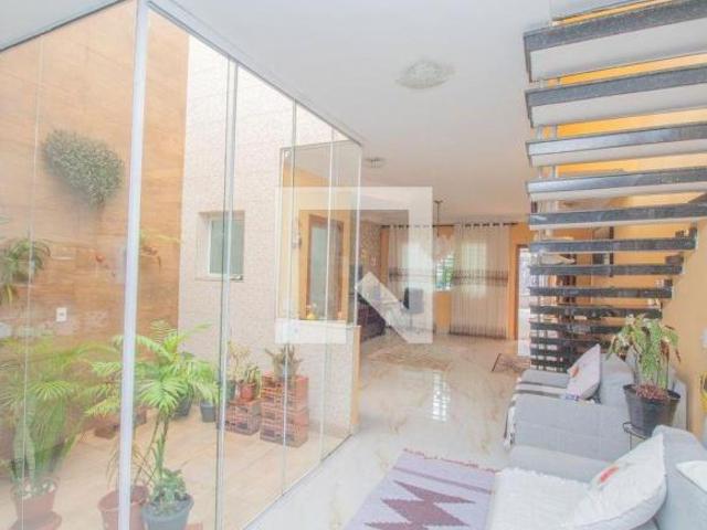 Casa à Venda Vila Ema, 2 Quartos, 240 m2