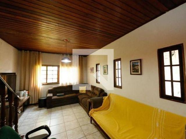 Casa à Venda Vila Ema, 4 Quartos, 200 m² São Paulo