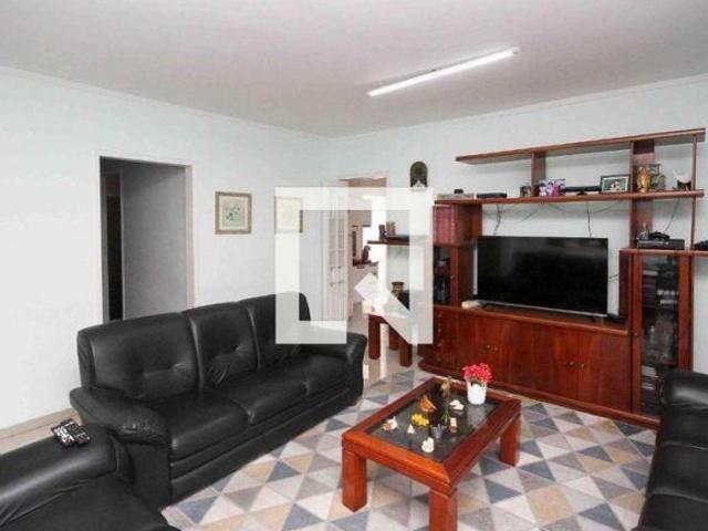 Casa à Venda Vila Ema, 6 Quartos, 200 m² São Paulo