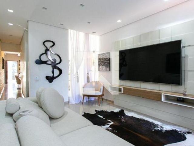 Casa à Venda Vila Esperança, 3 Quartos, 200 m² São Paulo