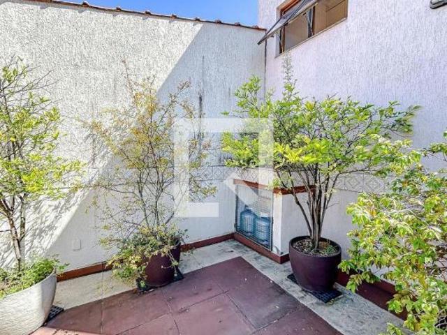 Casa à Venda Vila Esperança, 1 Quarto, 180 m2