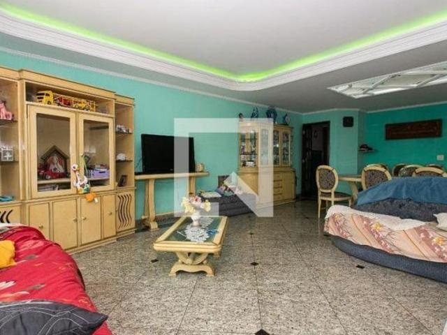 Casa à Venda Vila Esperança, 4 Quartos, 250 m² São Paulo