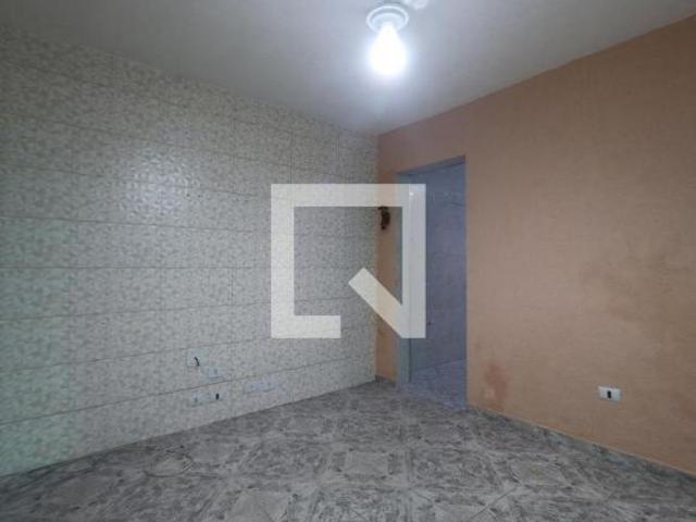 Casa à Venda Vila Formosa, 2 Quartos, 140 m2