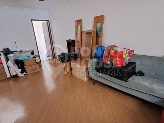 Casa à venda Vila Guarani, sobrado vago, 3 dormitórios, 2 vagas, próximo a tudo