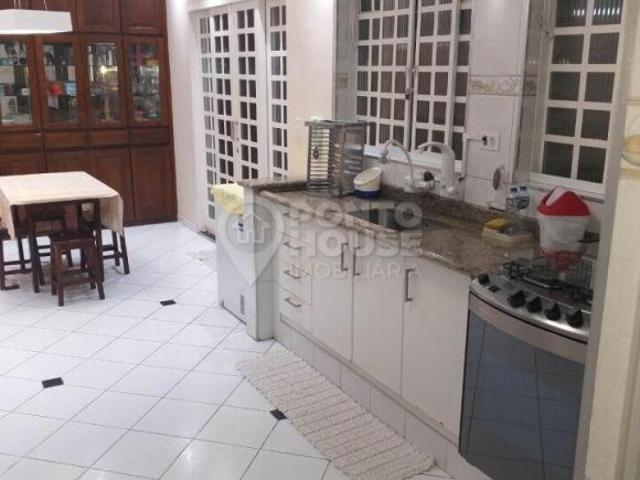 Casa à Venda Vila Guarani, 3 Dormitórios, 2 Vagas, Toda Reformada, Ótimo Local