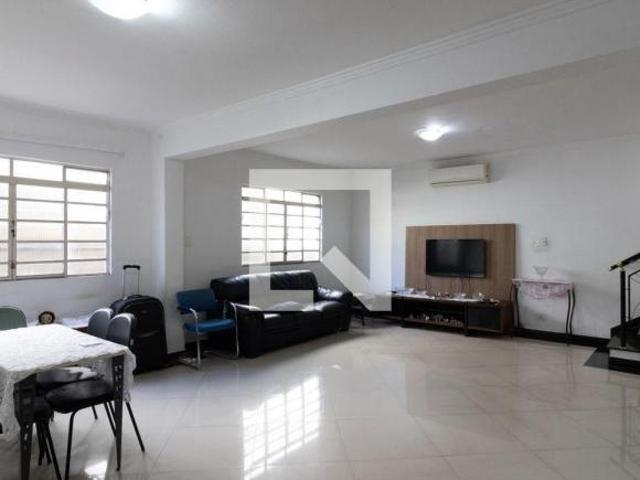 Casa à Venda Vila Guilhermina, 4 Quartos, 260 m2