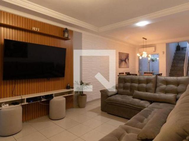Casa à Venda Vila Guilhermina, 3 Quartos, 182 m2