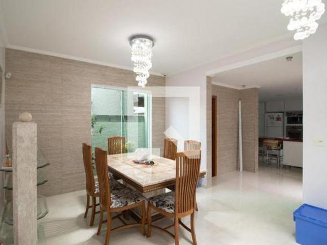 Casa à Venda Vila Gustavo, 2 Quartos, 180 m2