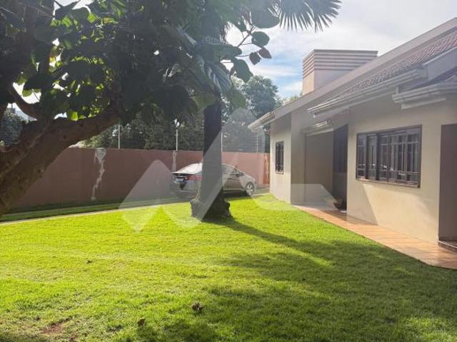 Casa à venda, Vila Industrial, com terreno de 800 metros, TOLEDO PR