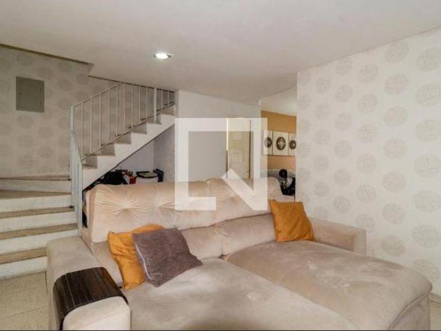 Casa à Venda Vila Invernada, 2 Quartos, 330 m2