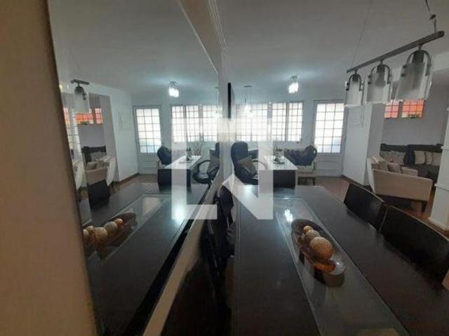 Casa à Venda Vila Invernada, 4 Quartos, 210 m² São Paulo