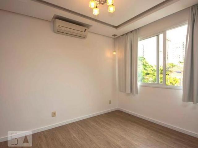 Casa à Venda Vila Ipiranga, 3 Quartos, 200 m² Porto Alegre