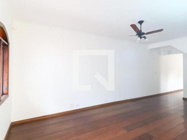 Casa à Venda Vila Irmaos Arnoni, 4 Quartos, 225 m² São Paulo
