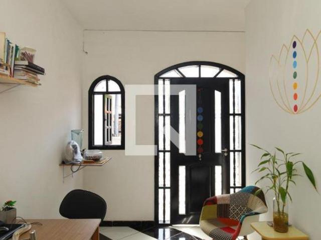 Casa à Venda Vila Jacuí, 4 Quartos, 110 m2