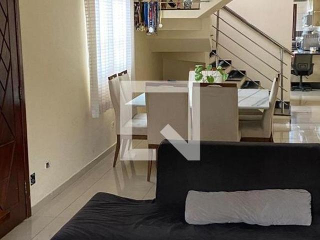 Casa à Venda Vila Jacuí, 4 Quartos, 213 m2