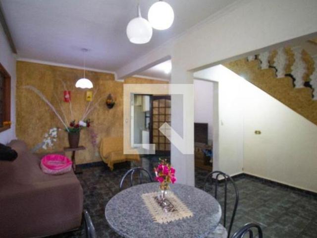 Casa à Venda Vila Jacuí, 5 Quartos, 180 m2