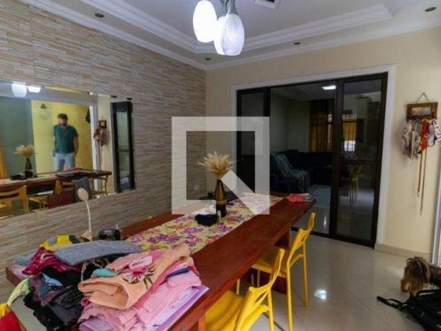 Casa à Venda Vila Jacuí, 2 Quartos, 120 m2