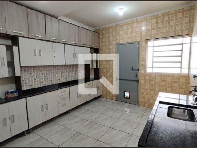 Casa à Venda Vila Jacuí, 2 Quartos, 130 m2
