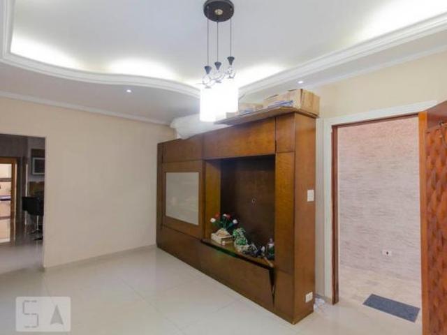 Casa à Venda Vila Jacuí, 2 Quartos, 180 m2