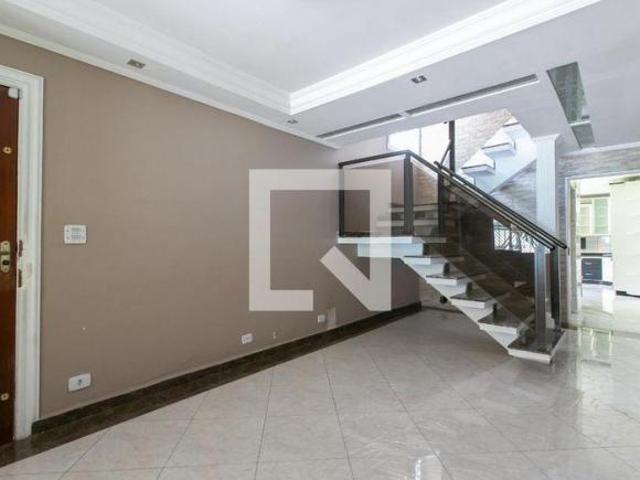 Casa à Venda Vila Jacuí, 2 Quartos, 250 m2