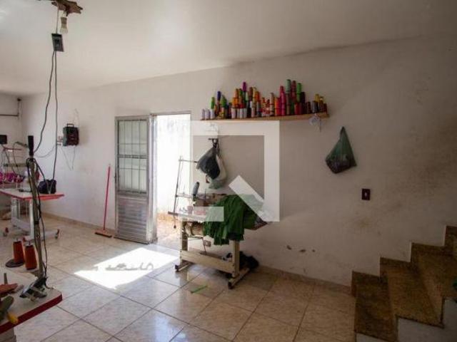 Casa à Venda Vila Jacuí, 2 Quartos, 250 m2