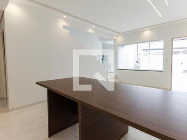 Casa à Venda Vila Jacuí, 3 Quartos, 130 m2