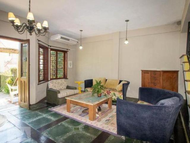 Casa à Venda Vila Jardim, 3 Quartos, 380 m² Porto Alegre