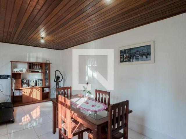 Casa à Venda Vila Jardim, 2 Quartos, 198 m² Porto Alegre