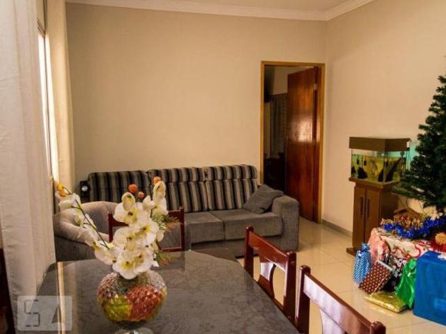 Casa à Venda Vila Jordanópolis, 3 Quartos, 200 m2