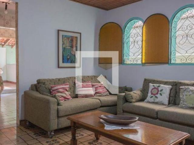 Casa à Venda Vila Jordanópolis, 3 Quartos, 214 m2
