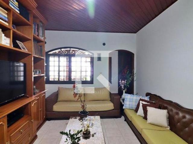 Casa à Venda Vila Jordanópolis, 2 Quartos, 235 m² São Bernardo do Campo