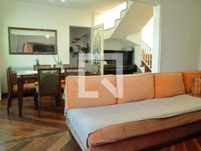 Casa à Venda Vila Jordanópolis, 4 Quartos, 179 m² São Bernardo do Campo