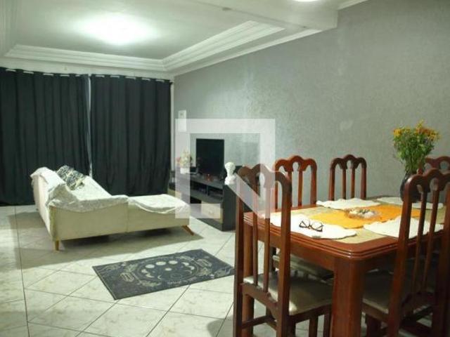 Casa à Venda Vila Jordanópolis, 4 Quartos, 200 m2