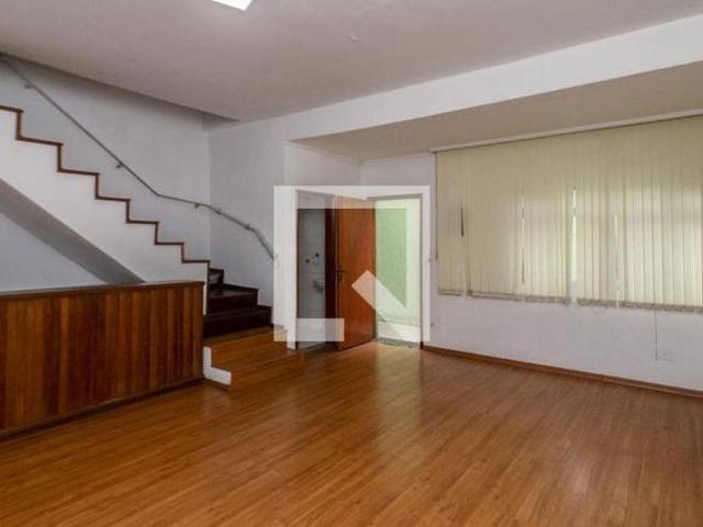 Casa à Venda Vila Liviero, 2 Quartos, 120 m2