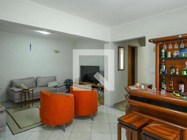 Casa à Venda Vila Liviero, 3 Quartos, 220 m2