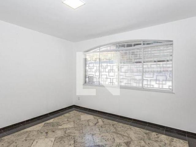 Casa à Venda Vila Liviero, 3 Quartos, 270 m² São Paulo