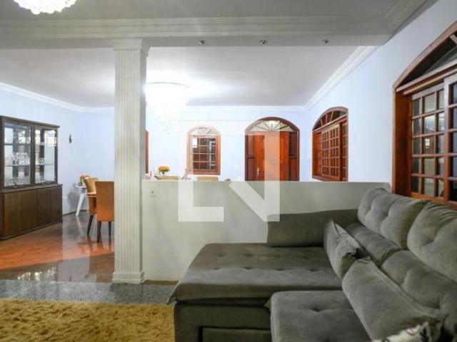 Casa à Venda Vila Liviero, 4 Quartos, 450 m2