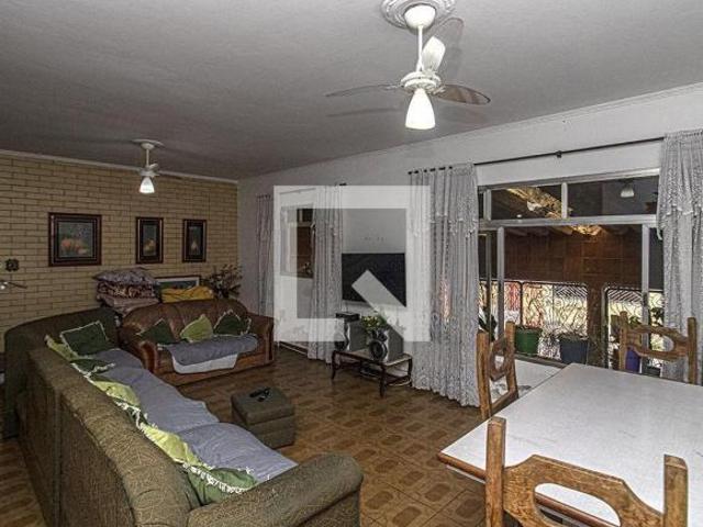 Casa à Venda Vila Liviero, 4 Quartos, 235 m2