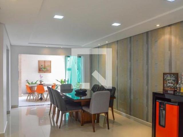 Casa à Venda Vila Lusitânia, 3 Quartos, 288 m2