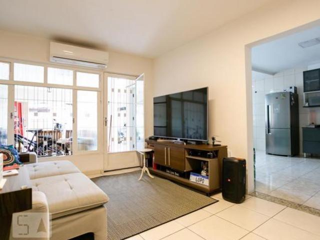 Casa à Venda Vila Mangalot, 2 Quartos, 270 m2