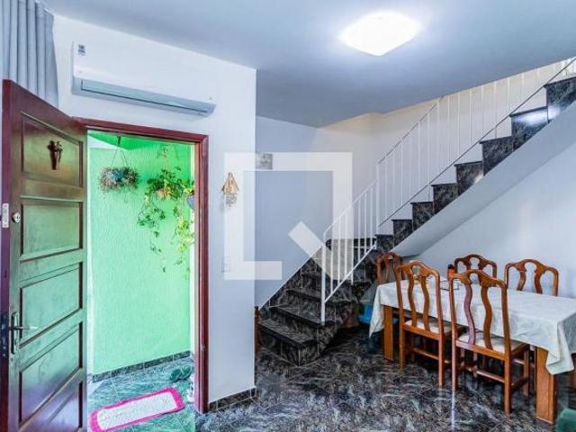 Casa à Venda Vila Mangalot, 2 Quartos, 69 m2