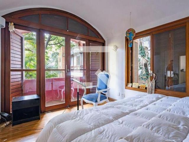 Casa à Venda Vila Madalena, 6 Quartos, 430 m2