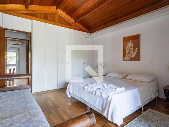 Casa à Venda Vila Madalena, 2 Quartos, 110 m2