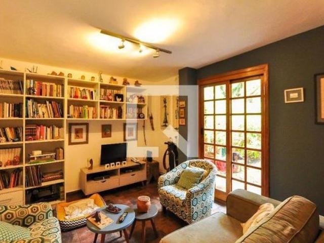 Casa à Venda Vila Madalena, 3 Quartos, 180 m2